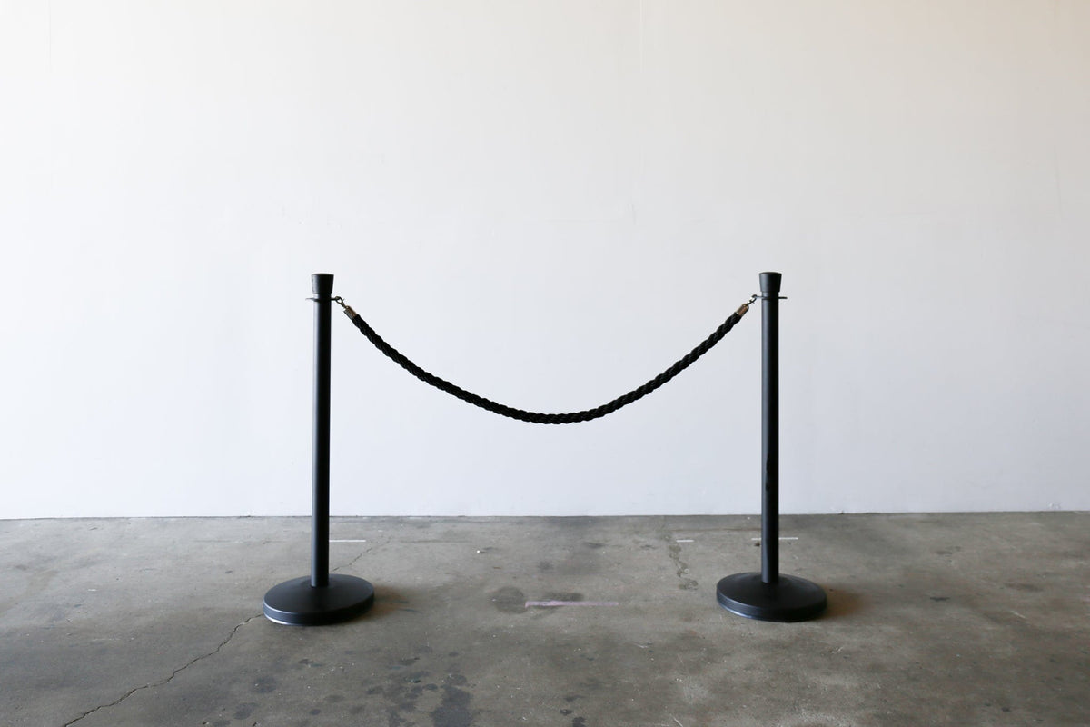 BOLLARD + ROPE set - BLACK | SIGNAGE AND DISPLAY ITEM HIRE SYDNEY ...